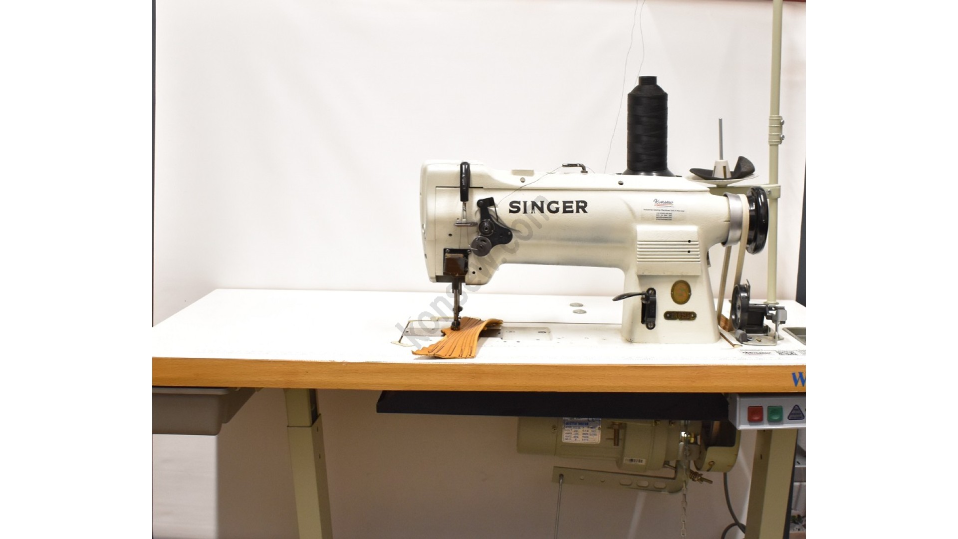 Buy Singer 211G256 Heavy-duty walking foot sewing machine in UK Price ...